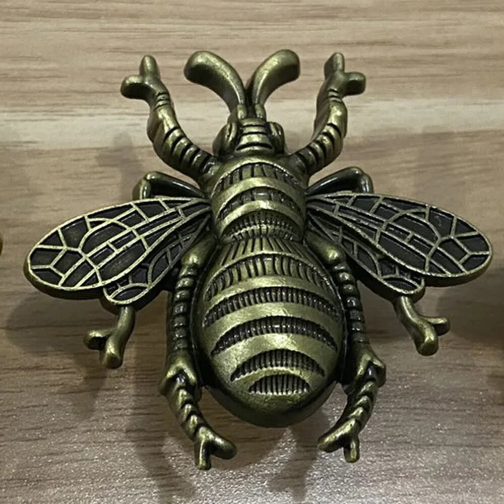 Латунные ручки для мебели в форме пчелы бронза