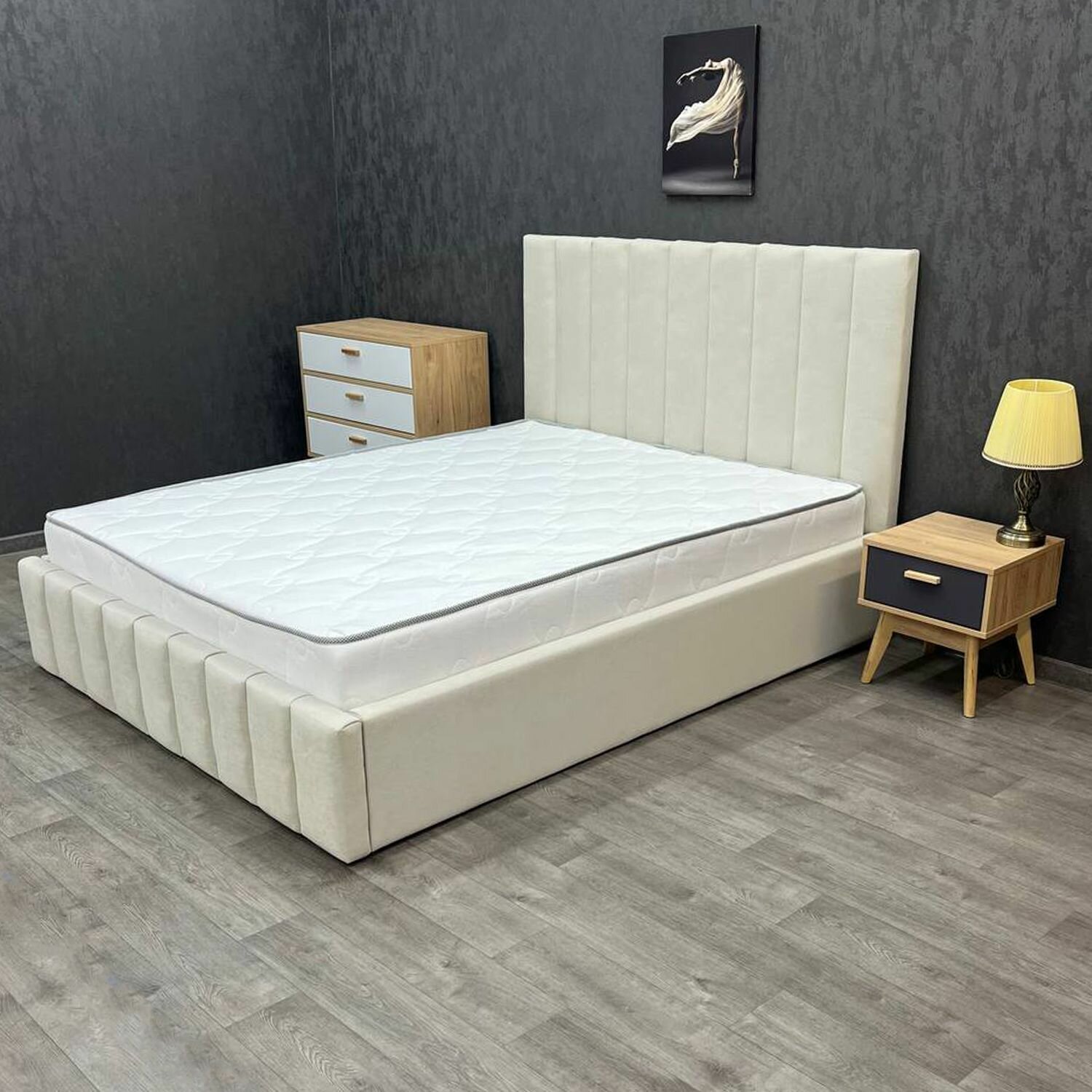 Двуспальная кровать 175 x 215 см