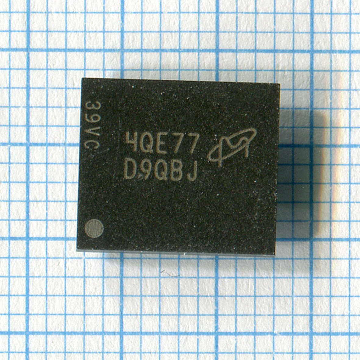 Микросхема памяти MT41K512M8RH-125: E D9QBJ с разбора