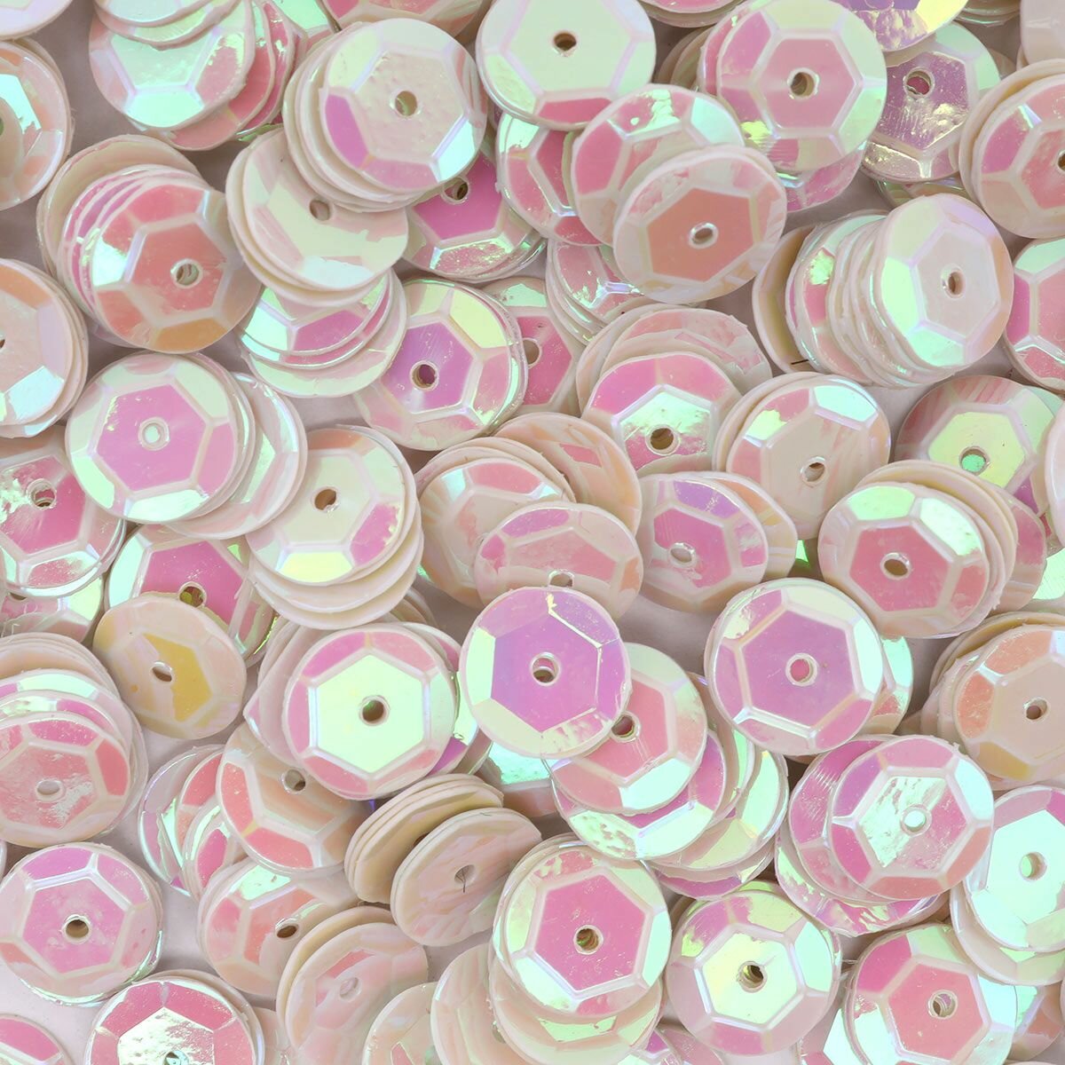 Пайетки граненые, 6 мм, упак./10 гр, Astra&Craft (319 св.-розовый перламутр)