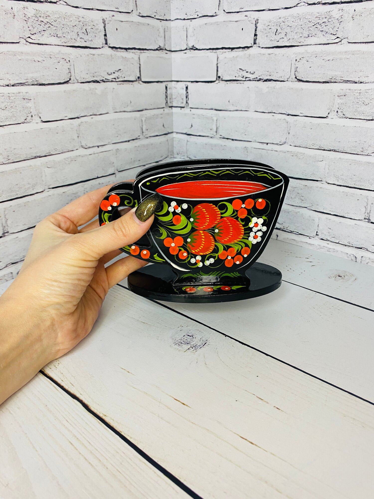 Салфетница "Чашка с хохломской росписью", ручная роспись, 10 см х 13 см х 10,5 см