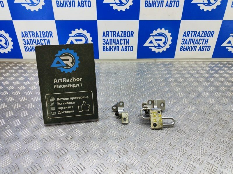 Б/У Петля двери задней левой Volkswagen Passat B6 / Фольксваген Пассат B6 1.8 BZB 160 Л.С 2008