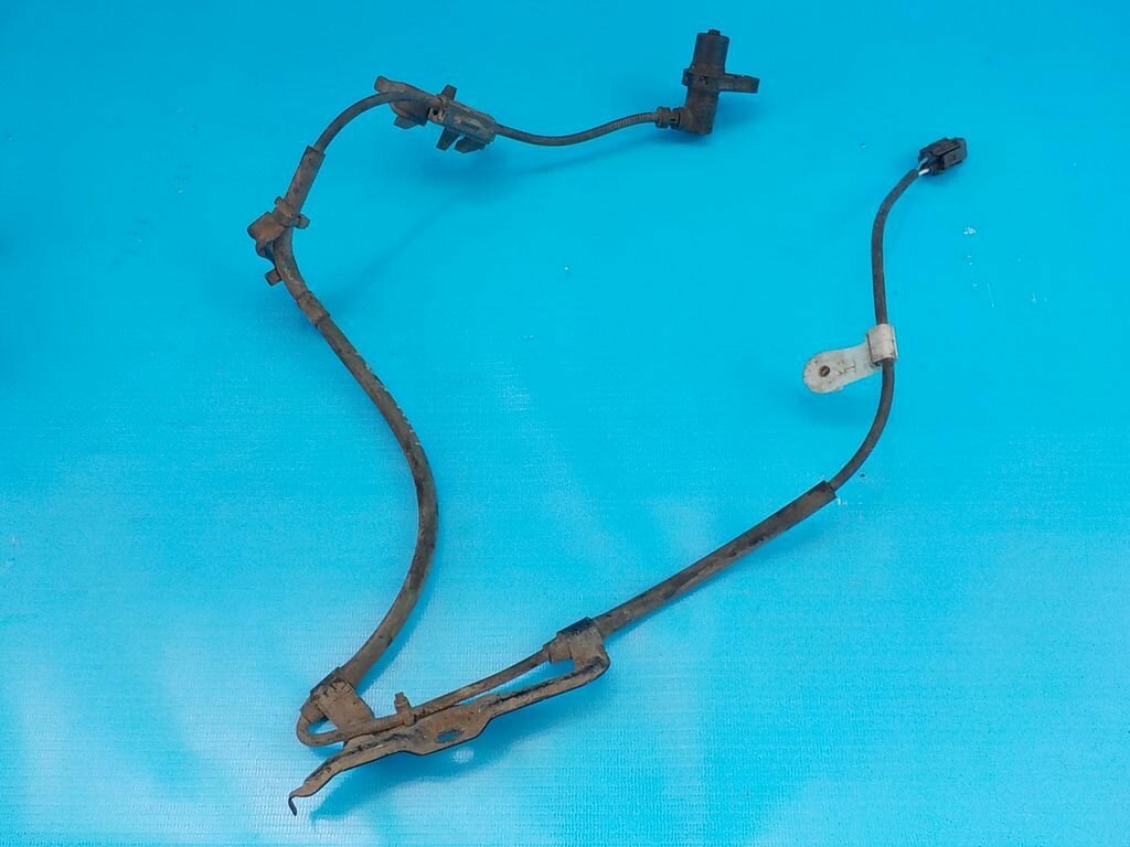 Датчик ABS передний правый TOYOTA Camry V40 2006-2011 8954233090 - Б/У