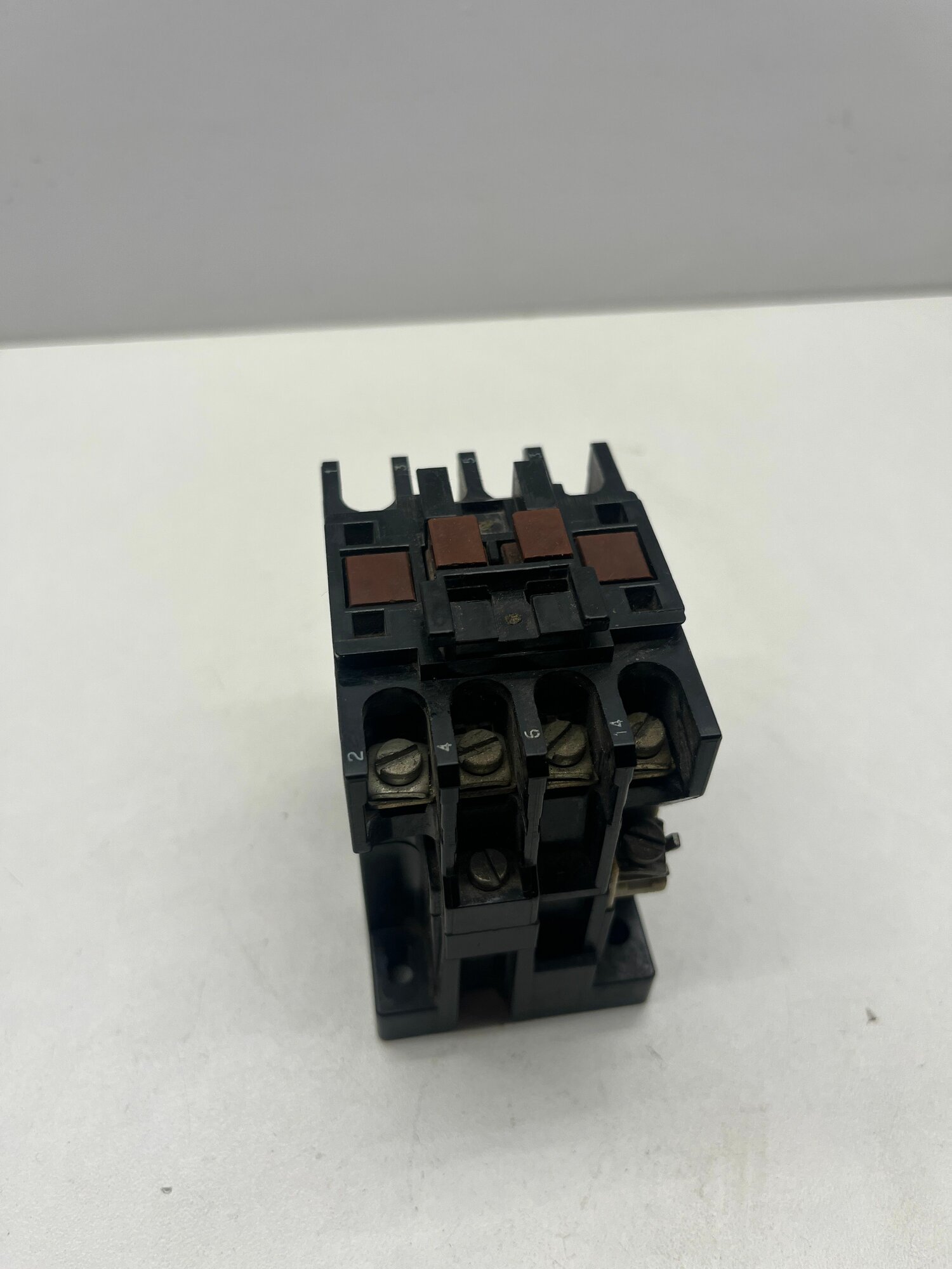 LC1-D093 Telemecanique, 25A, Кат: 48V 50HZ, 3 полюса, Cиловой контактор.