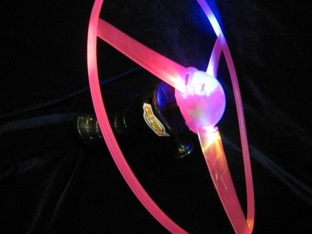 Пропеллер летающий светящийся I-Bright Company, пластик, 29см, разноцветный