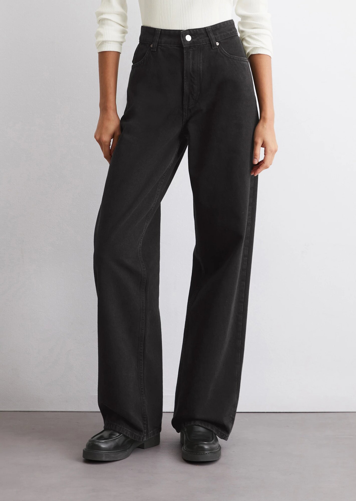 Джинсы широкие 