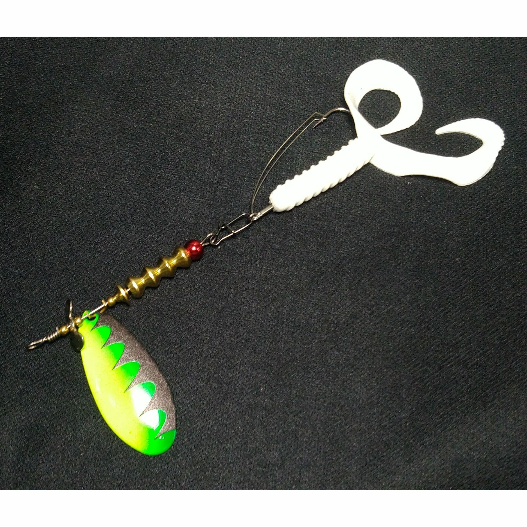 Блесна супер незацепляйка Playfishing Роллер 3 125мм 12гр цвет 04