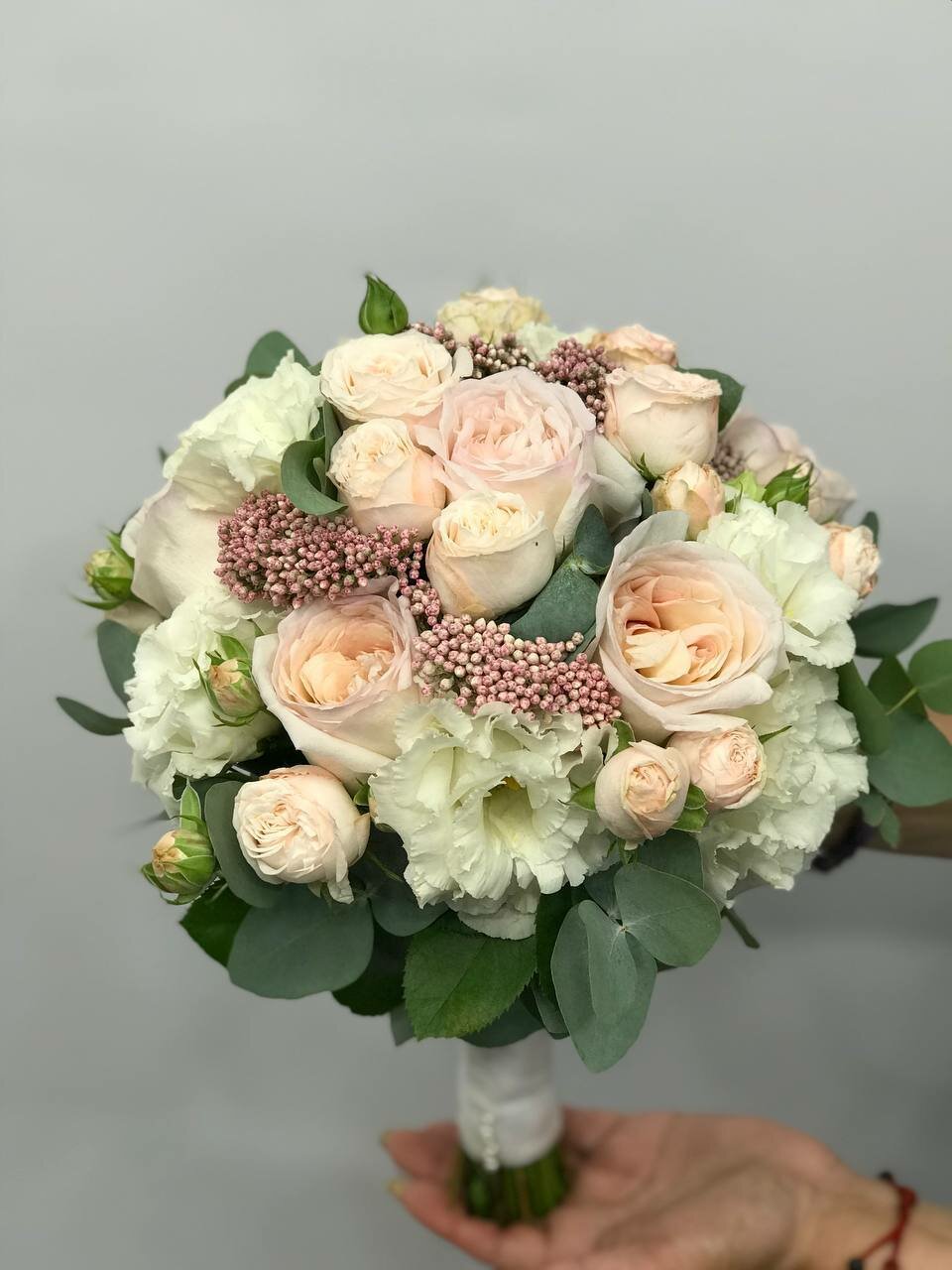 Букет невесты Romashka "Микаэла", пионовидные розы, высота до 35см