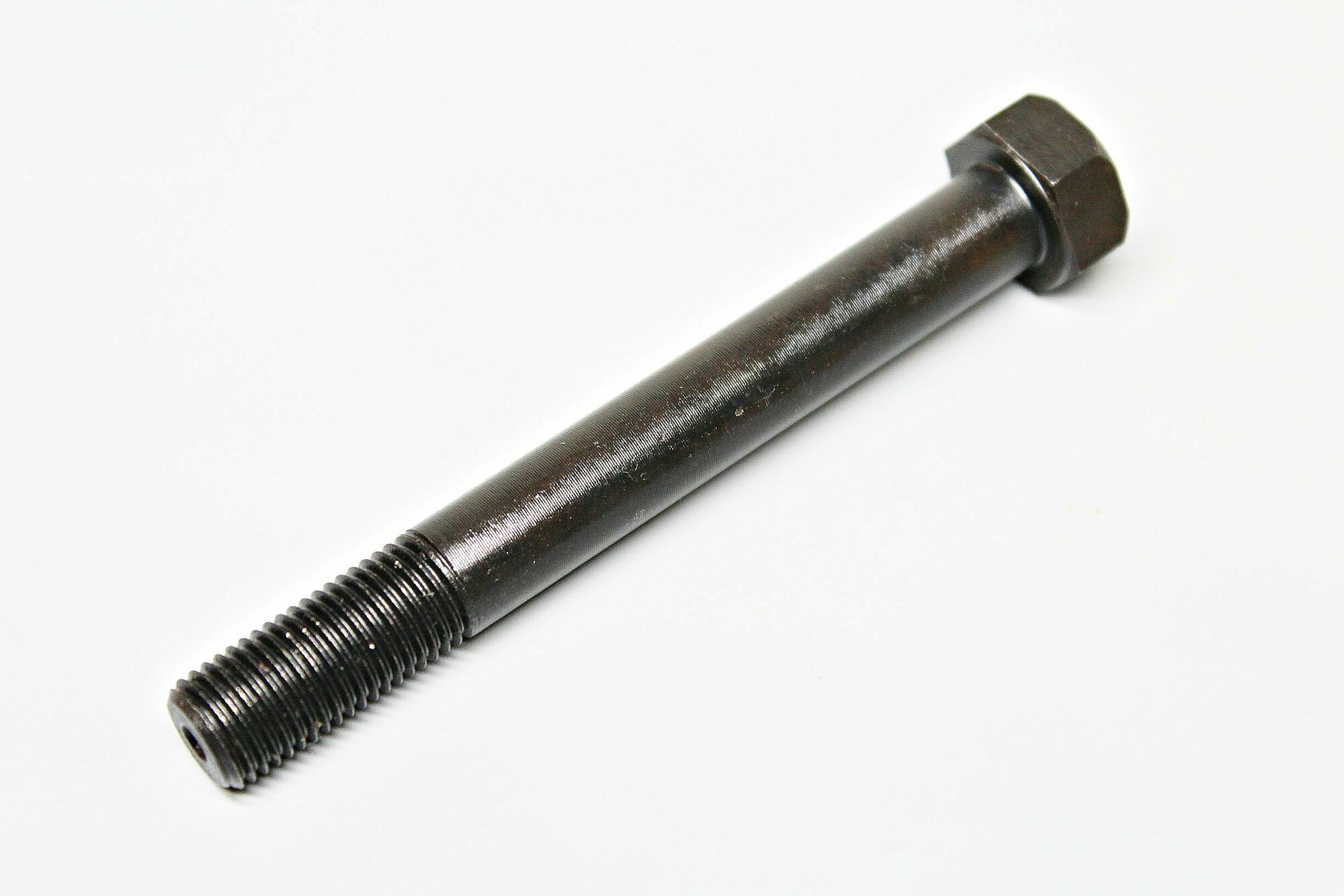 Болт ГБЦ Д2500 32181445 средний 90 мм