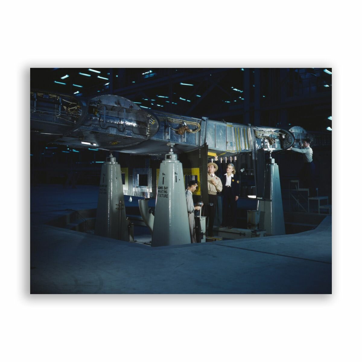 Постер, плакат на бумаге / Ретро фотографии американских рабочих. 1940 год / Размер 30 x 40 см