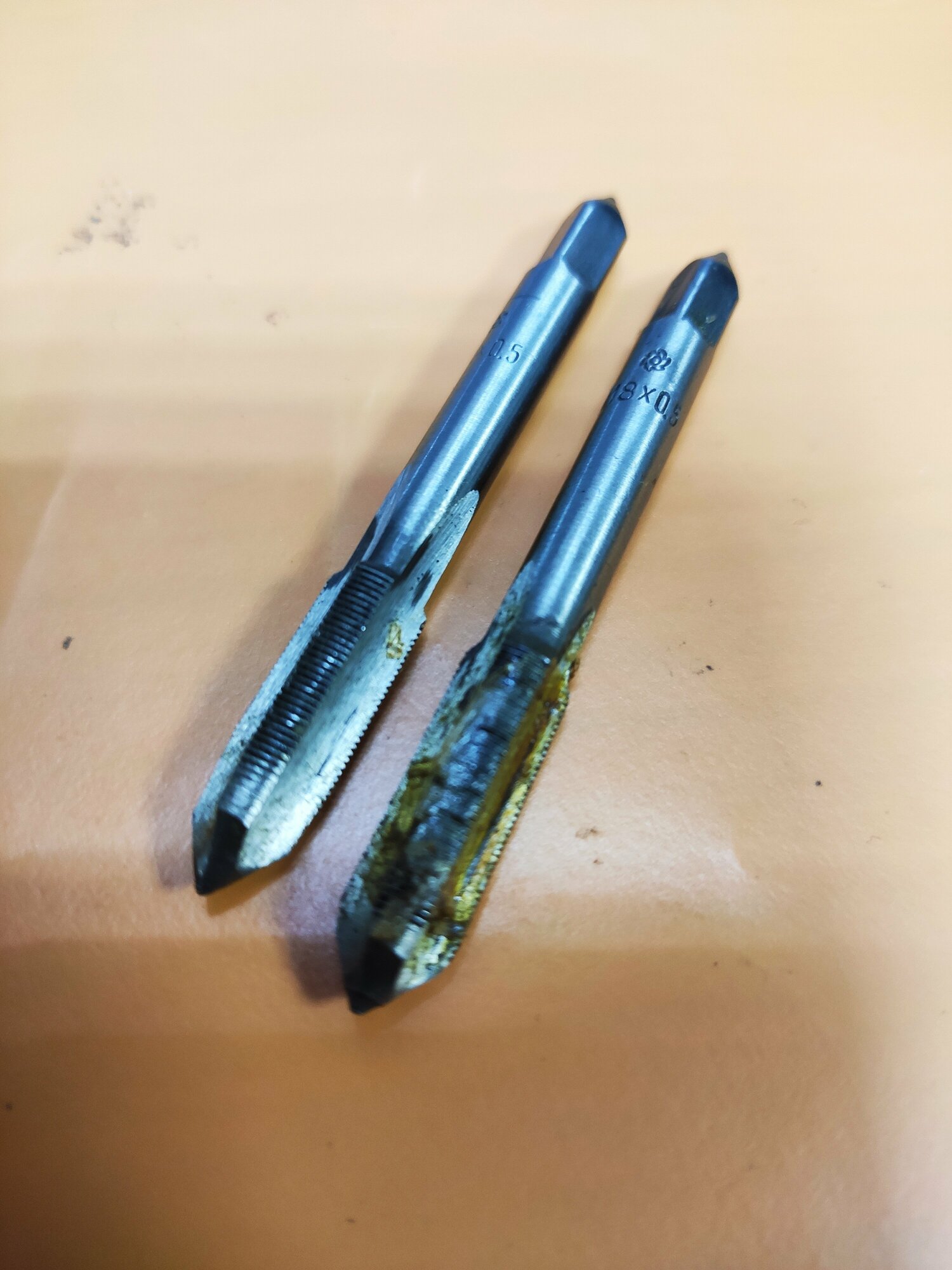 Метчик "Фрезер" М8*0.5, сталь У12А, ручной, комплект из 2 шт.