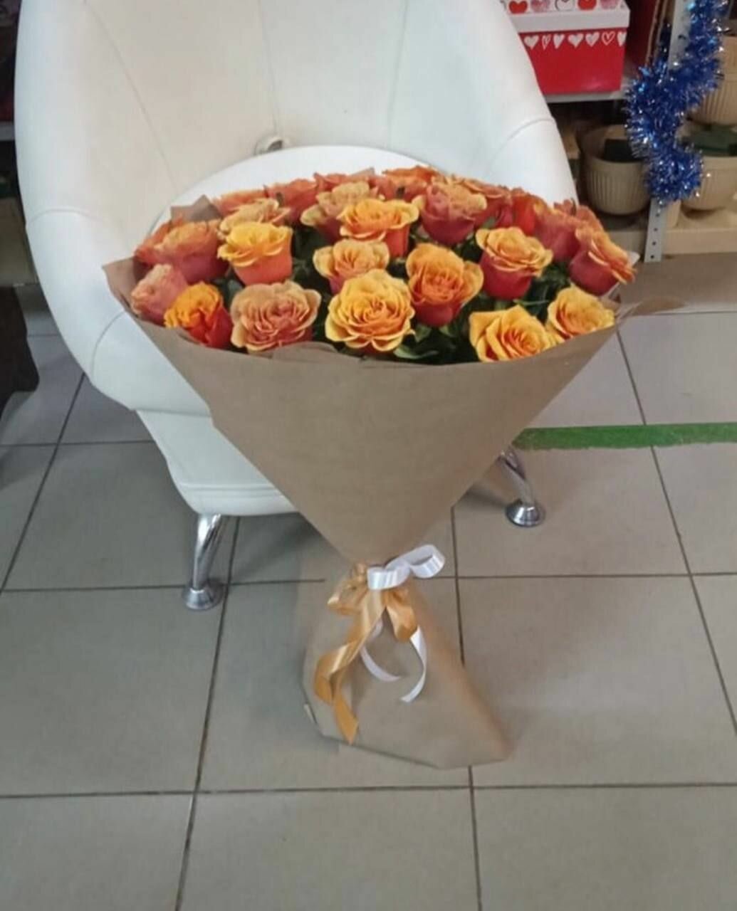 Букет из 25 оранжевых роз/ Цветы