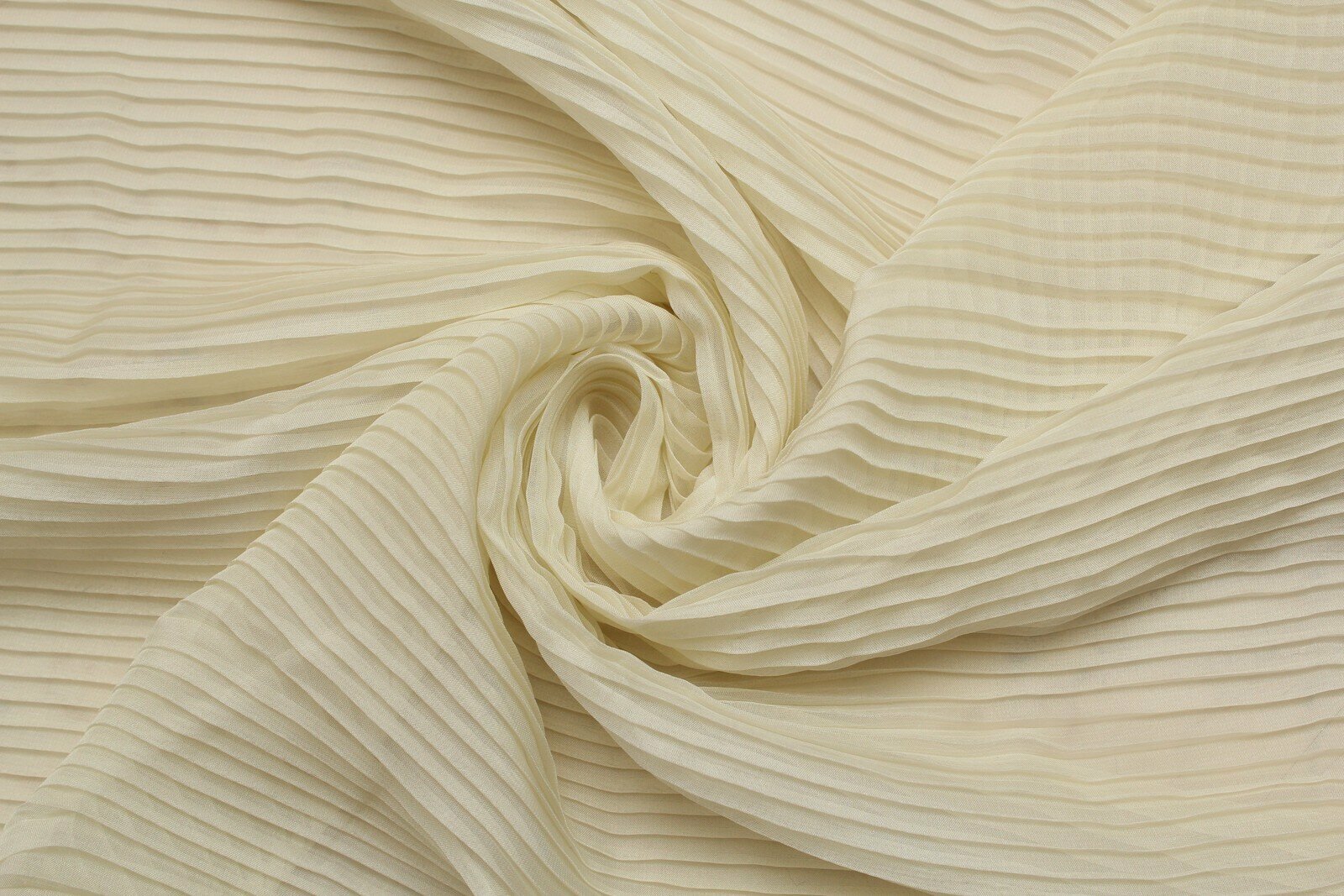 Ткань Шифон-плиссе кремовый, складка 4 мм, 120 г/пм, ш145см, 0,5 м