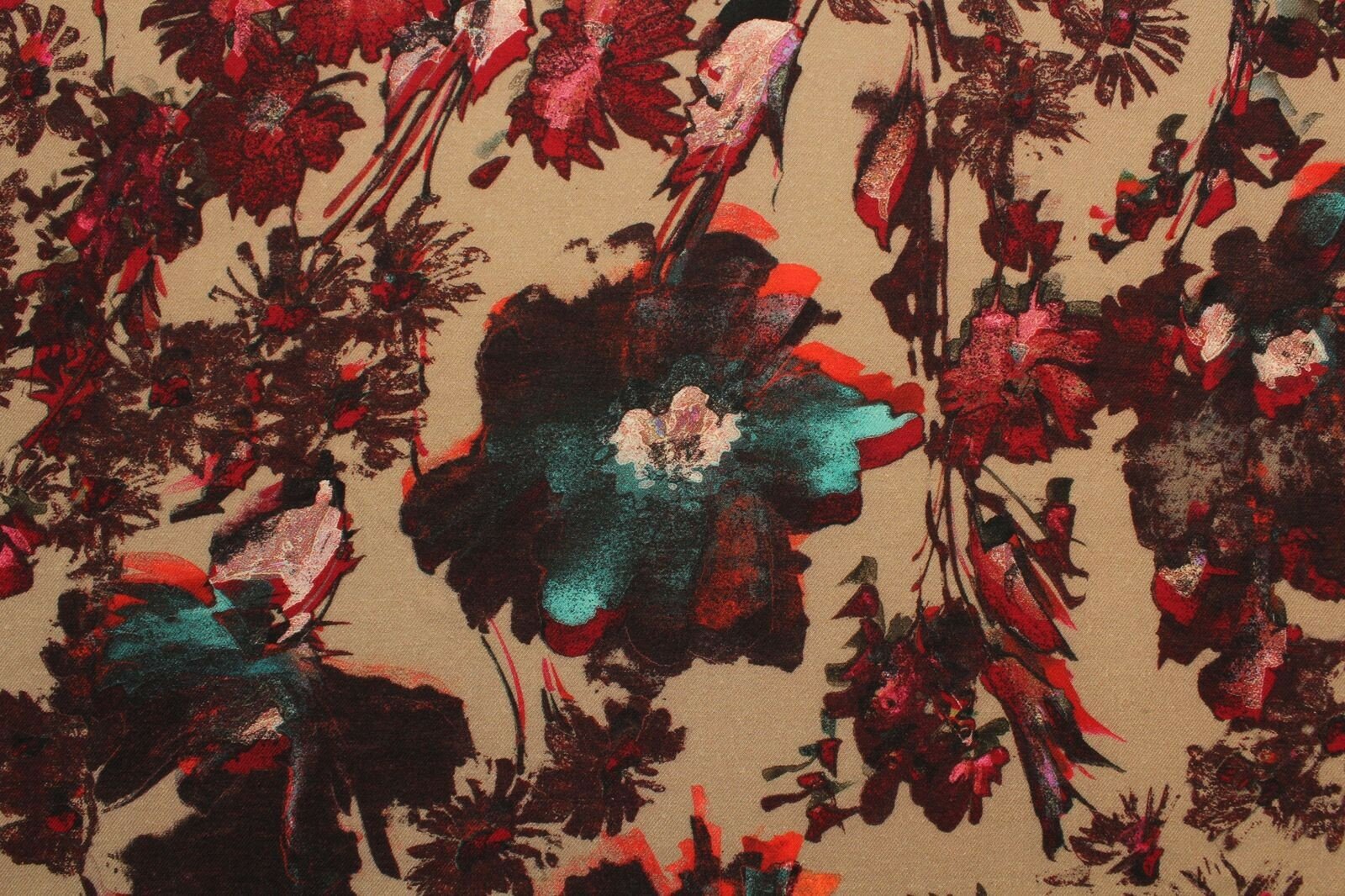 Ткань Шерсть-твил стрейч Marini с ярким гранатово-красным с бирюзой узоре на бежевом фоне, ш134см, 0,5 м