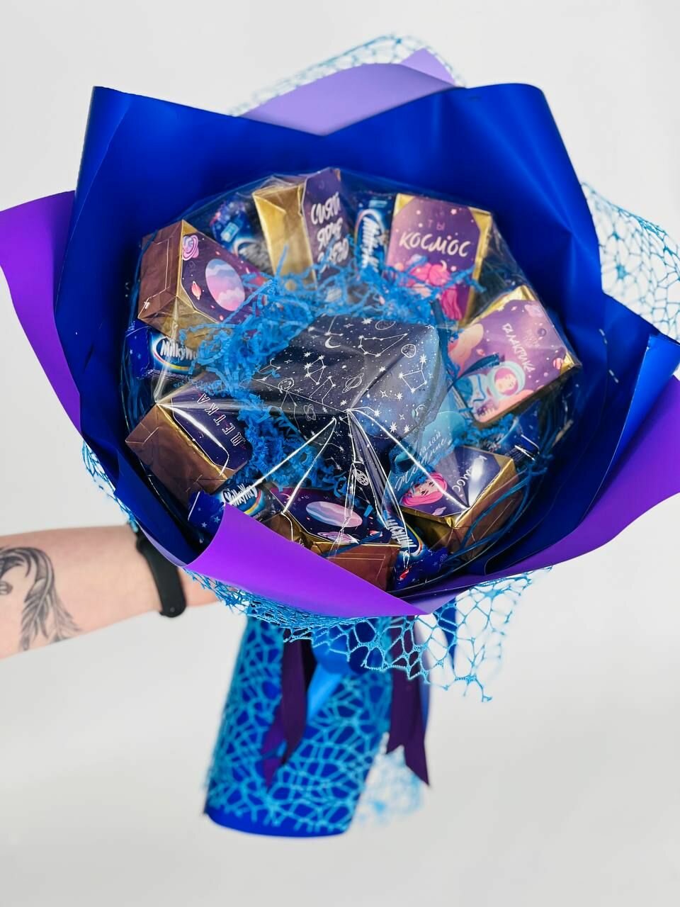 Подарочный чайный букет, конфеты с элитным чаем и орешками. Подарок на день рождения, 8 марта, Пасху, Рамадан