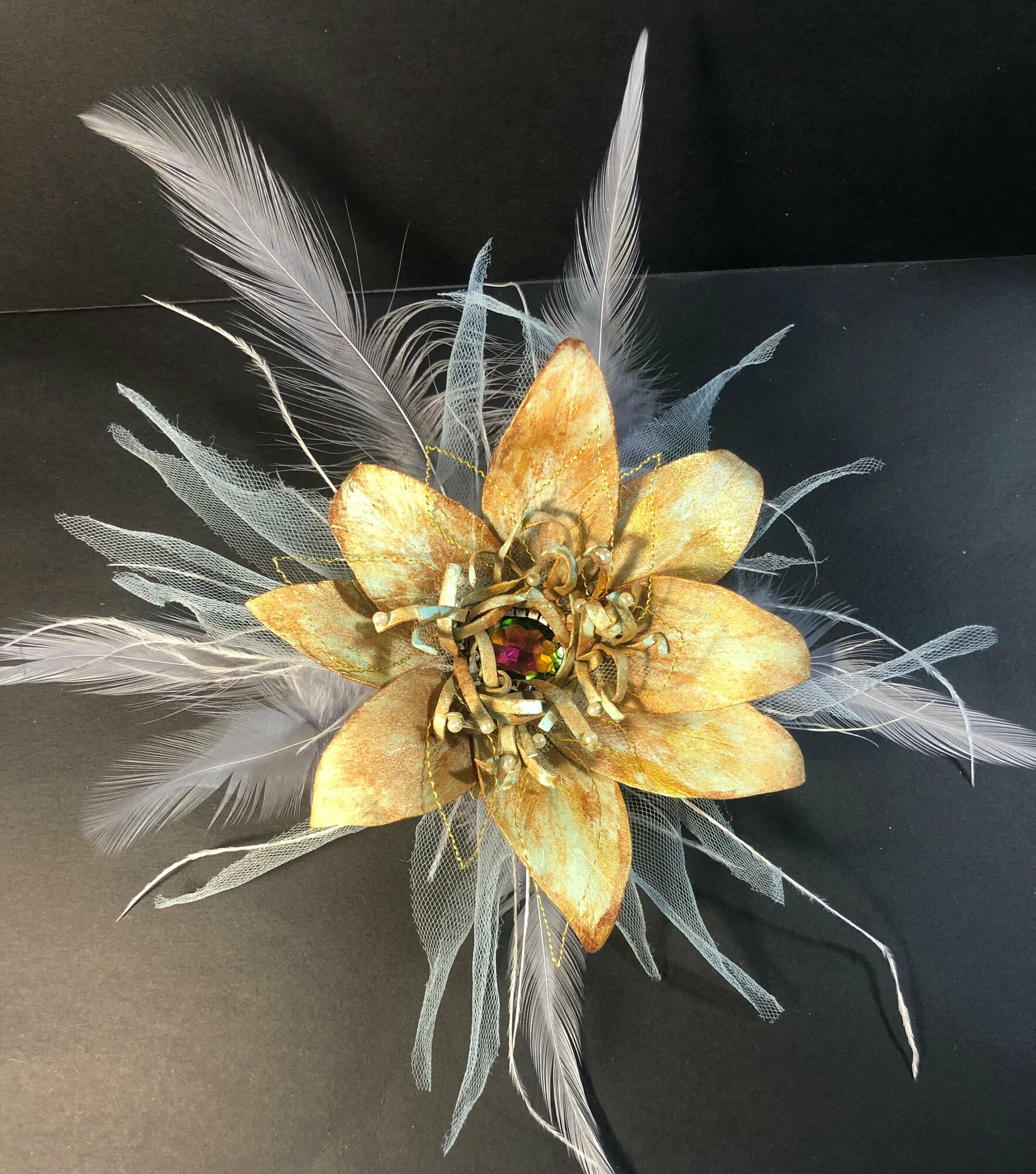 Брошь, стекло, стразы, кристалл