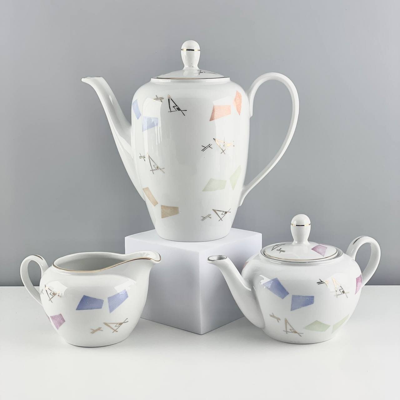 Винтажный чайный набор "Орнамент". Минимализм. Фарфор Fortuna Eisenberg. ГДР, 1970-е.