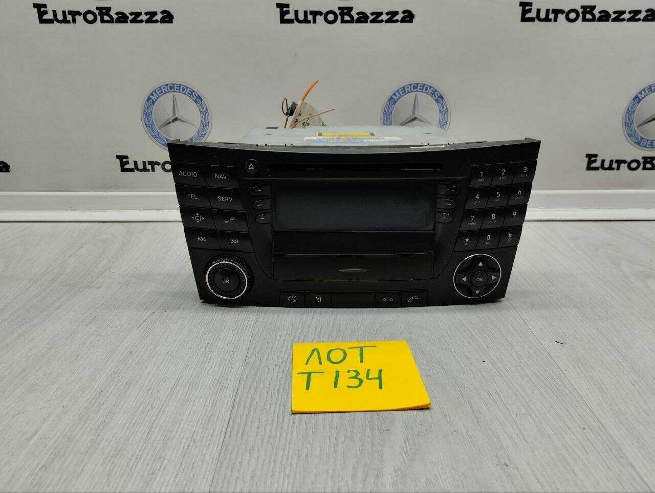 Магнитола Mercedes W211 А2118704589