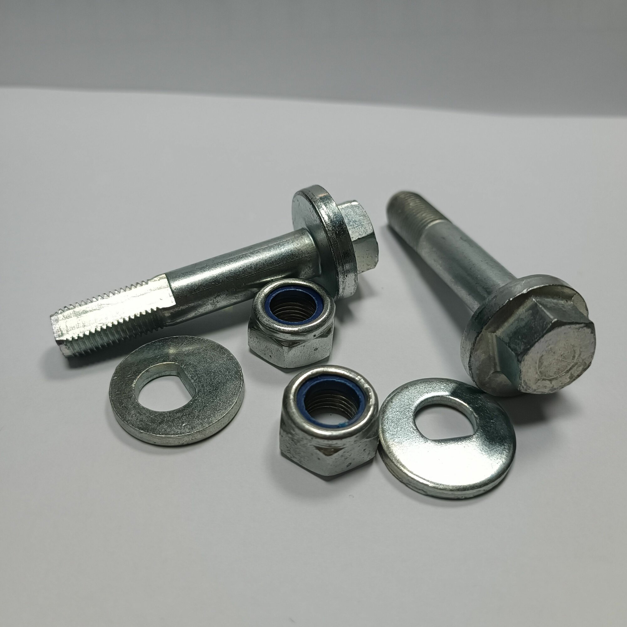 Болты развальные Гранта, ВАЗ 2108-2115, 2110-2012, Приора, Калина 2шт.