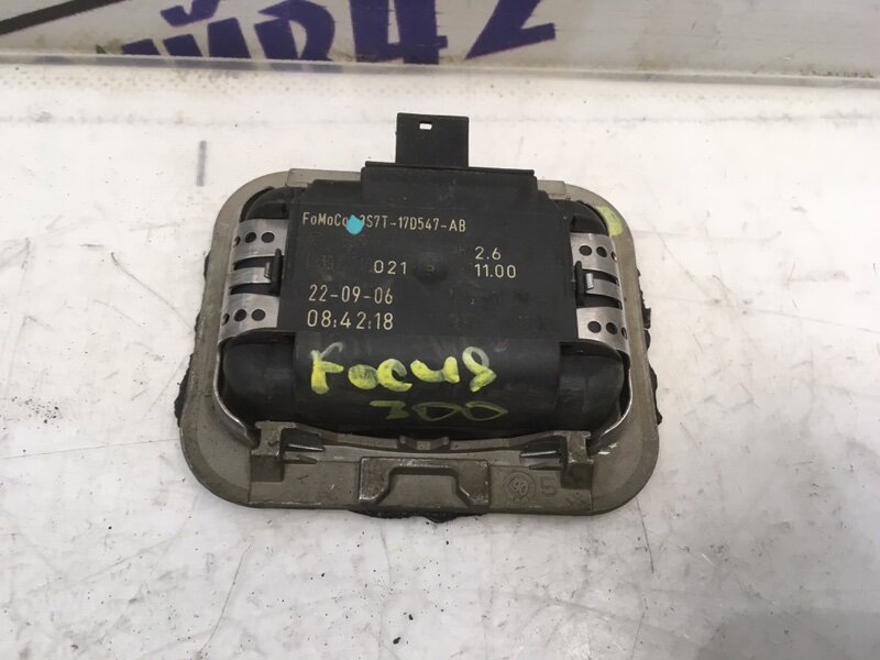 Б/У датчик дождя Ford Focus 2006 CB4 HXDB 1.6L Duratec-16V 29668 FORD арт. 3S7T17D547
