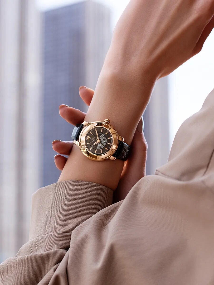 Наручные часы CELEBRITY, золото