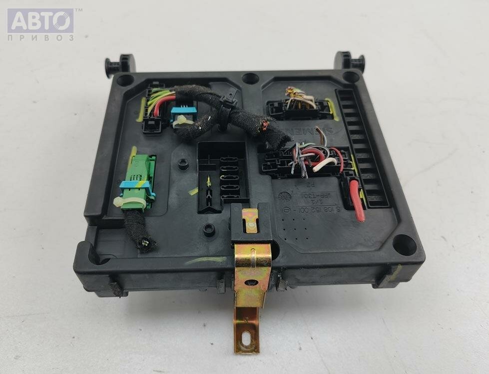 Блок предохранителей Ford Galaxy (2000-2006)