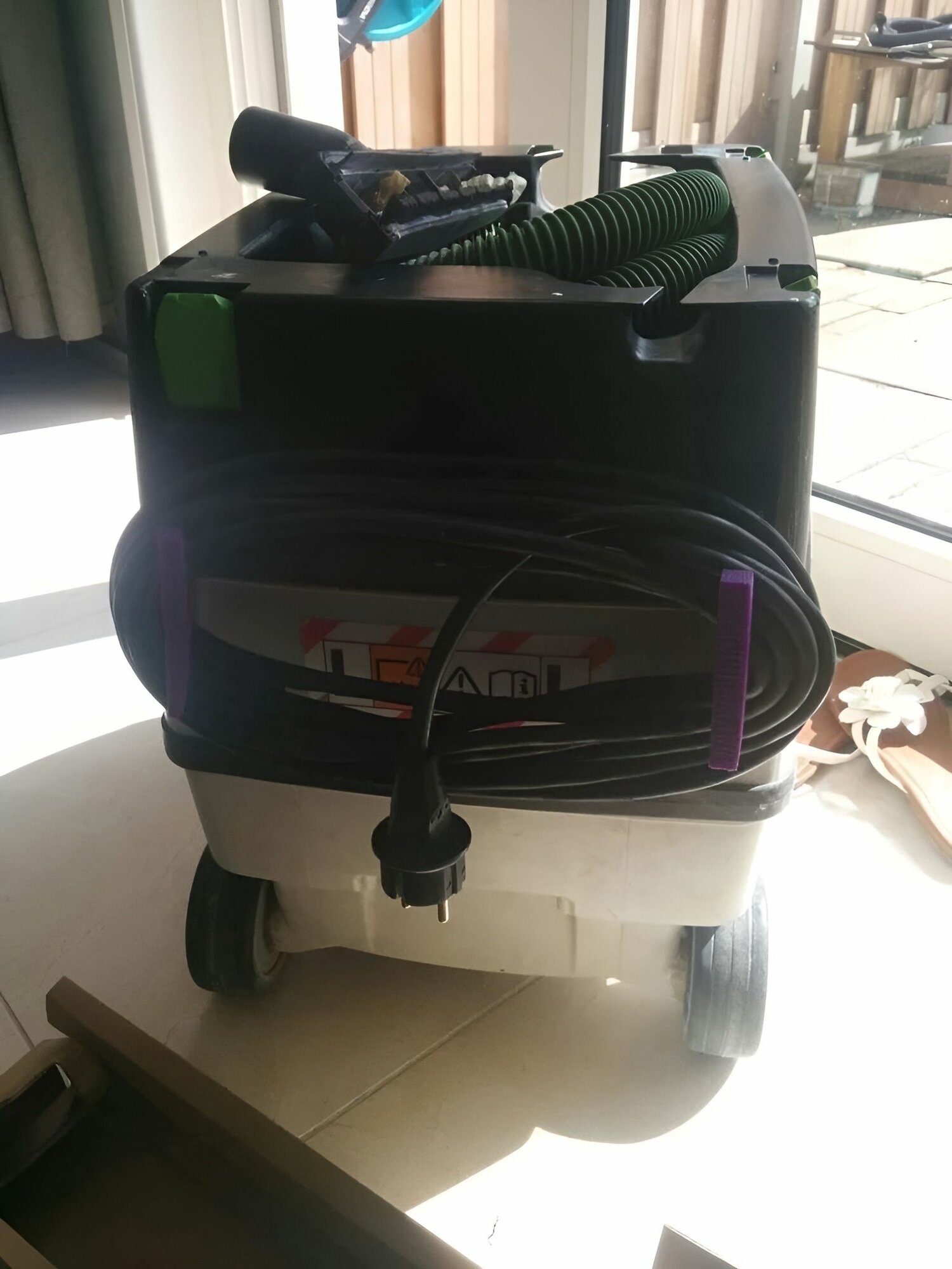 Крепление для шнура на пылесос Festool