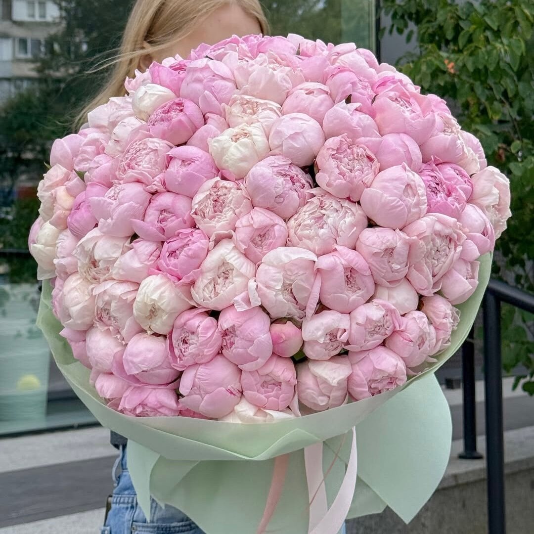 Букет из розовых пионов 51 шт, красивый букет цветов, шикарный, премиум цветы, премиум букет