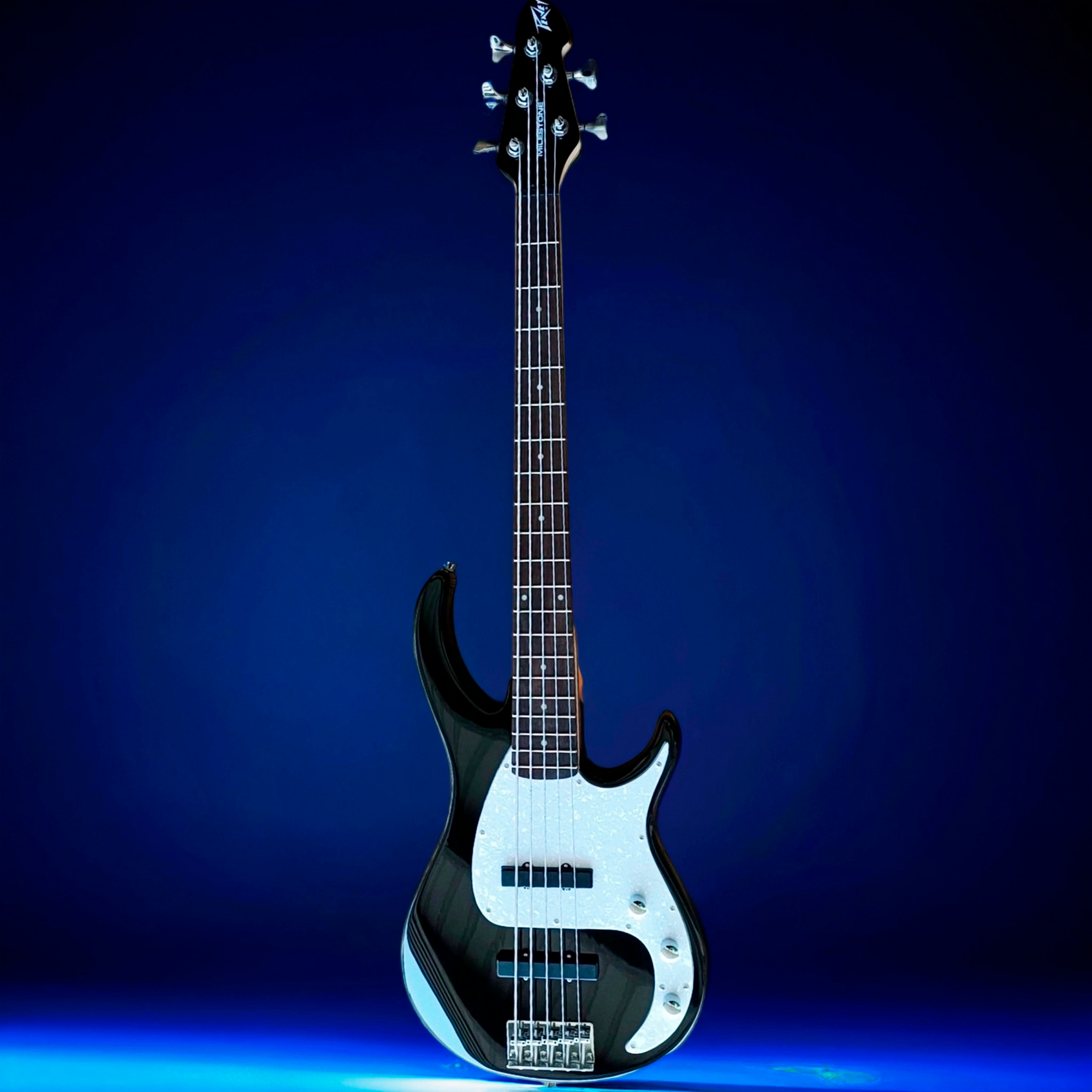 Бас-гитара PEAVEY Milestone 5 Black