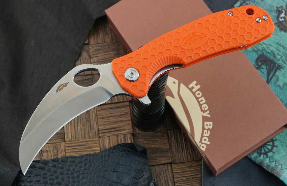 Складной нож Honey Badger Claw D2 L Orange Plain