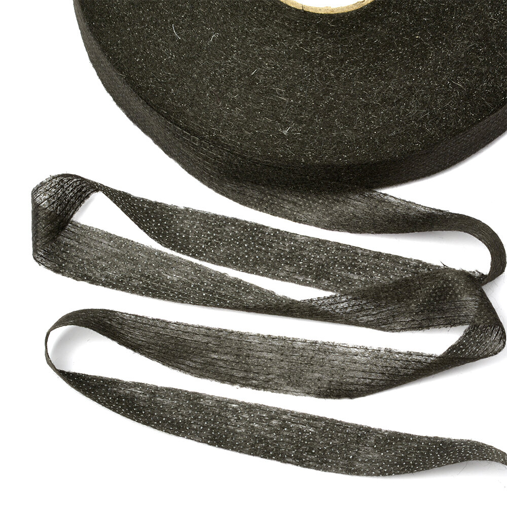 Лента клеевая нитепрошивная по долевой 15мм (лента для укрепления швов) цв. черный (100 метров)