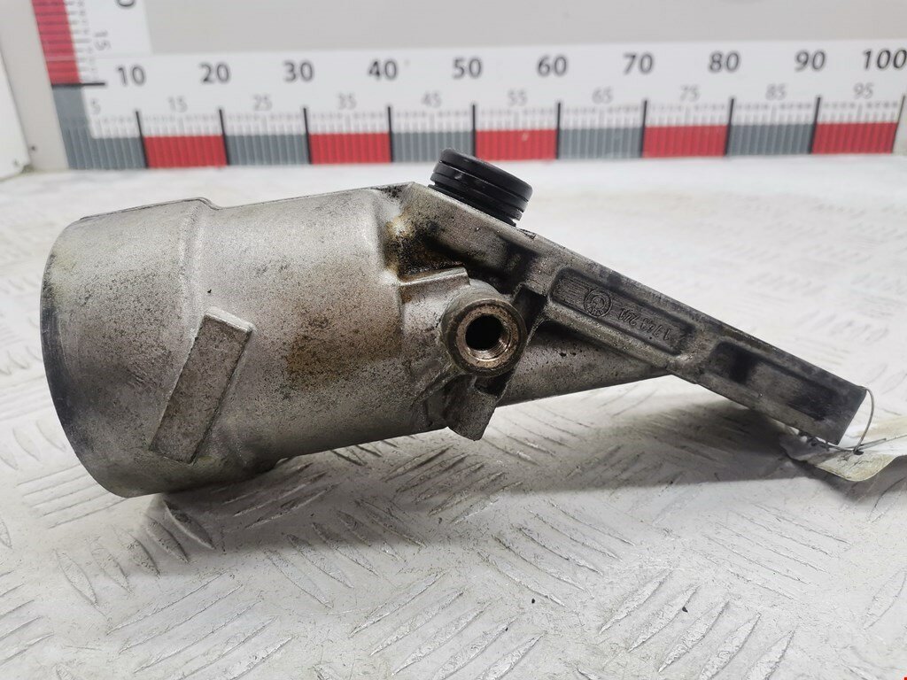 Корпус масляного фильтра BMW 3-Series (E36) 11421715878 арт. 1853888