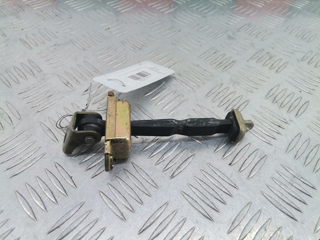 Ограничитель открывания двери передней Nissan Primera P12 80430AV600 арт. 1921417