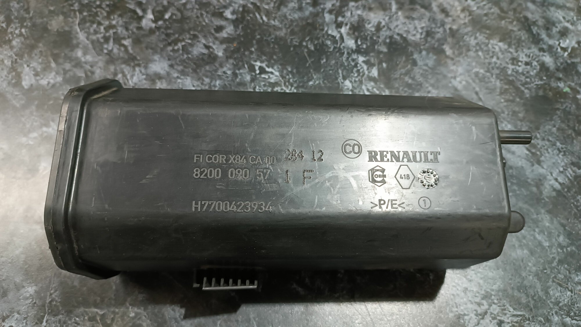 Абсорбер топливный Renault