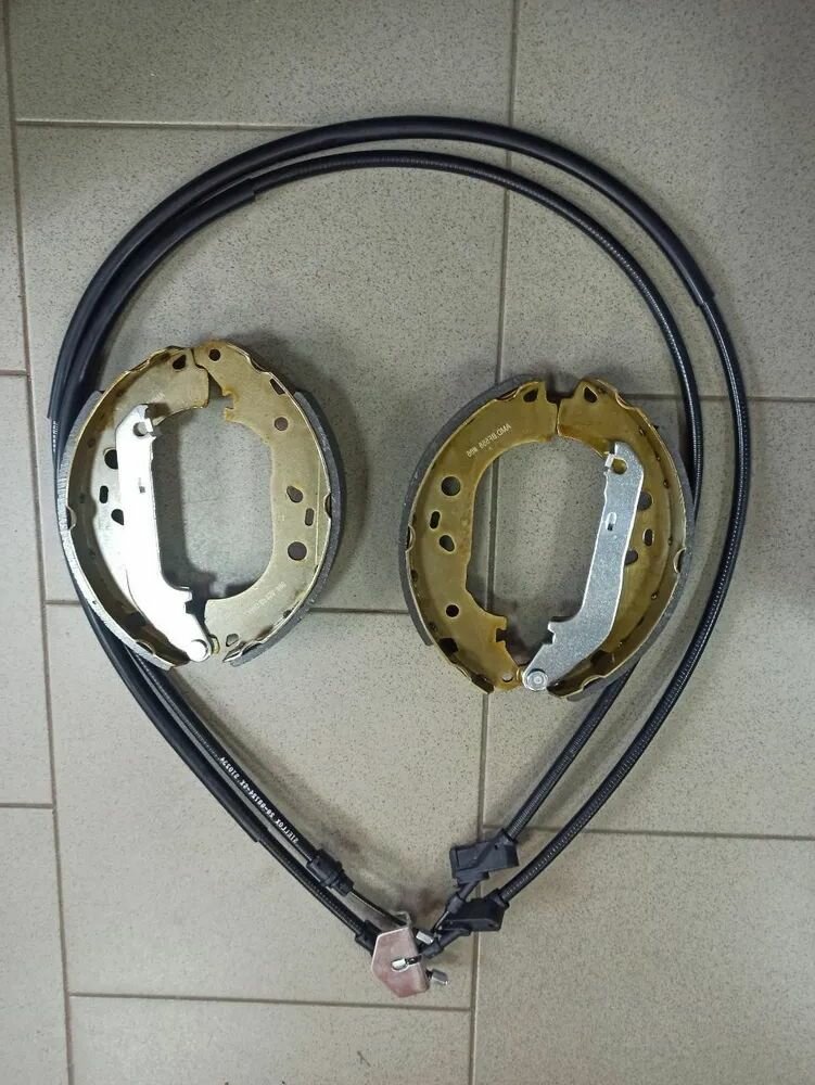 Тормозные колодки форд фокус 2 Ford Focus 2 барабанные колодки фокус 2 с тросами ручника Ford Focus 2