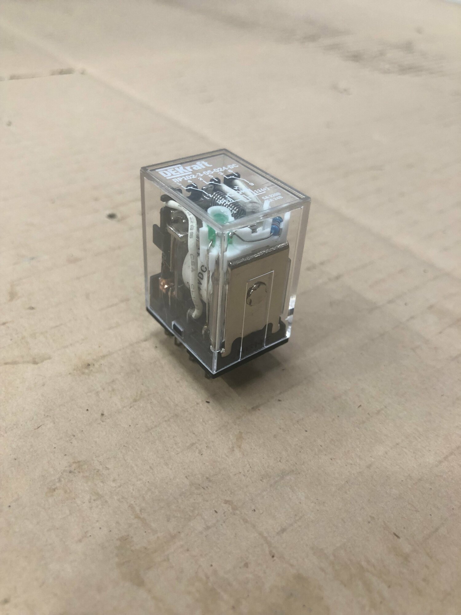Реле промежуточное DEKRAFT ПР102-3-05-024-DC