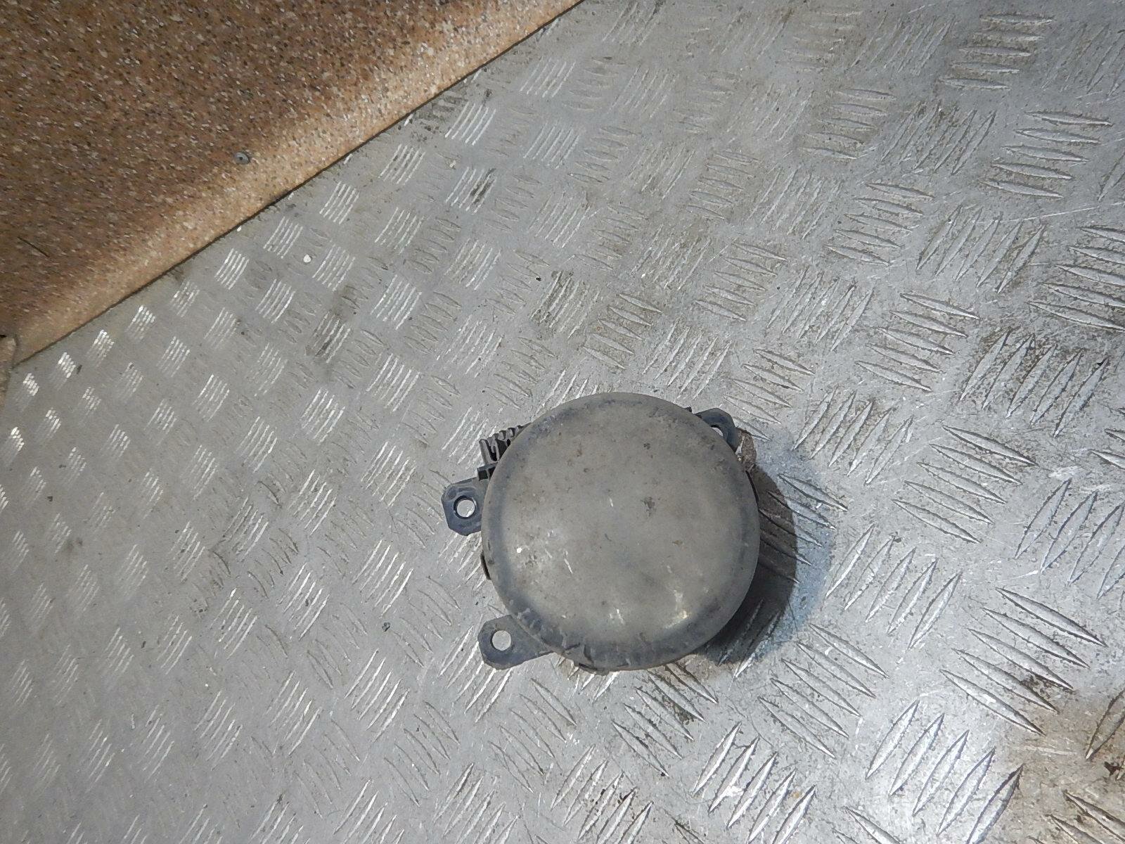 Б/У Фара противотуманная правая, Citroen (Ситроен)-C-ELYSEE (13-) CITROEN C-ELYSEE (13-) Мутное стекло, сломано креплени...