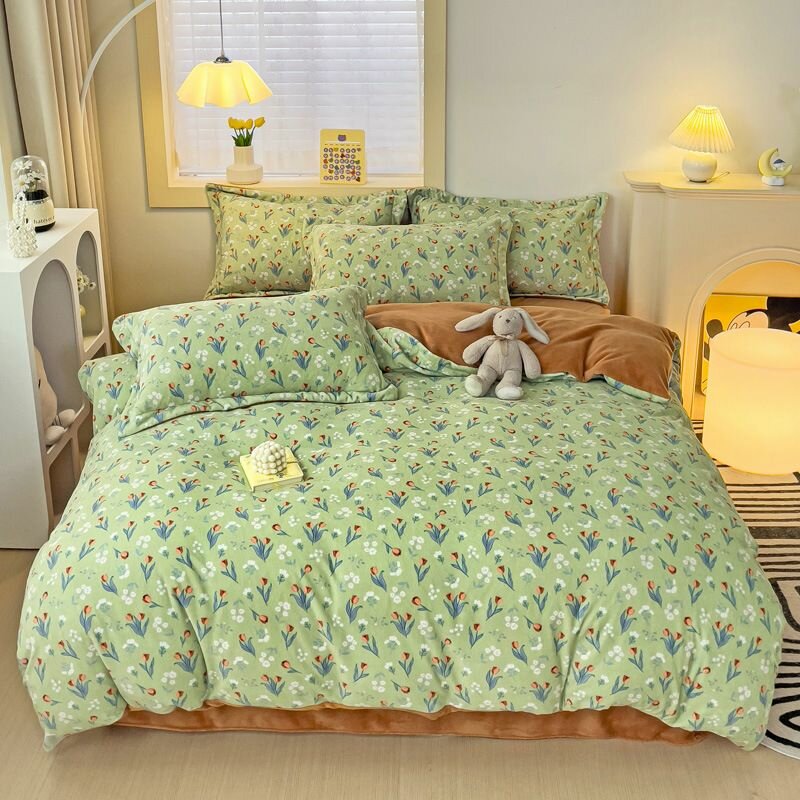 Комплект кровати из четырех предметов 2-х спальное 200х230 см, зимнее -hz