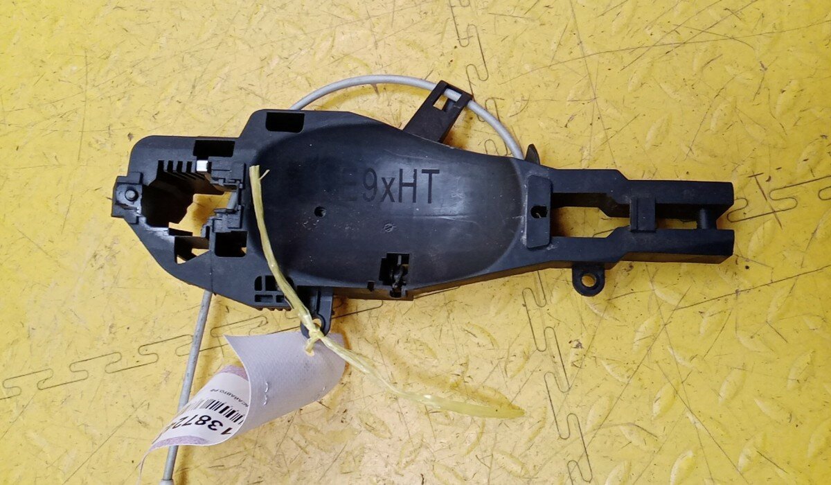 Ручка двери задней правой наружная 3-серия E90,91,92,93 BMW