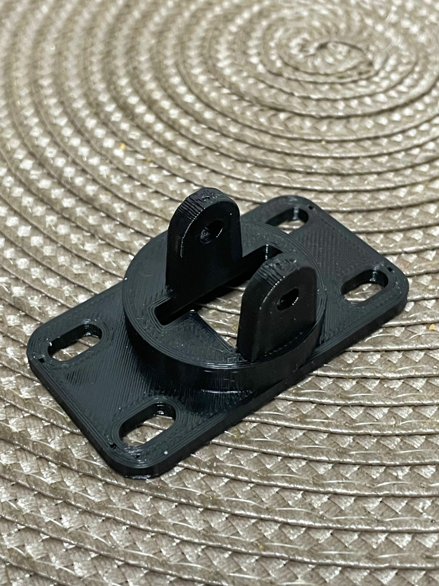 Крепление дверной ручки УАЗ