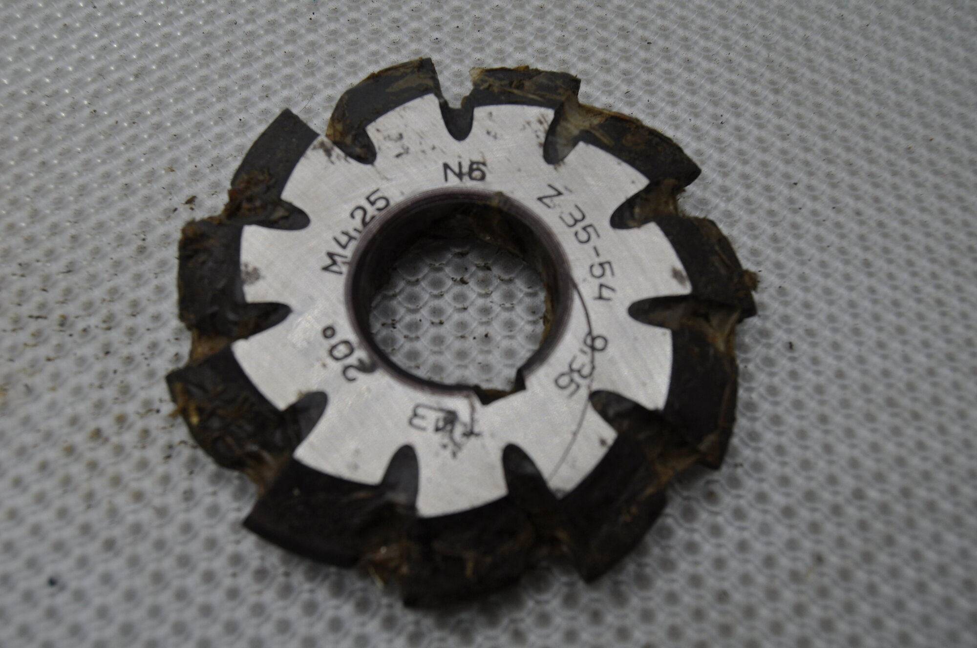 Фреза модульная М4,25 №6 z 12