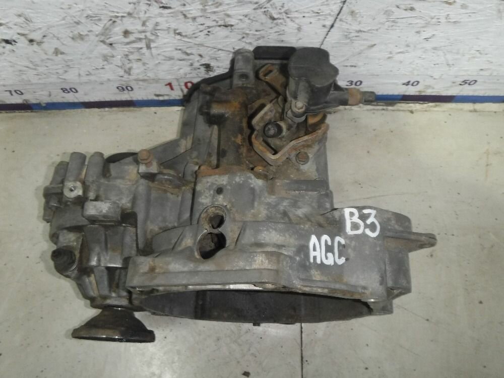 Механическая коробка передач VW Passat B3 AGC 02A301107B