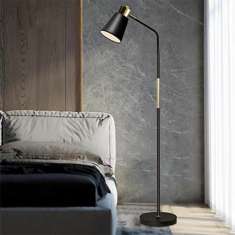 Торшер напольный в скандинавском стиле черный