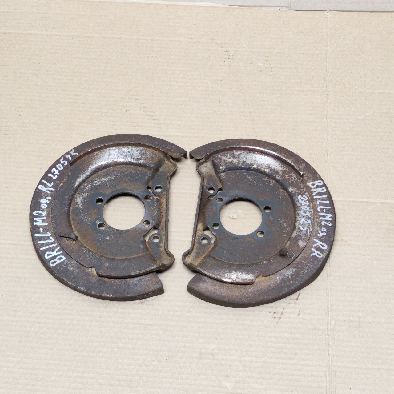 Кожух тормозной задний Brilliance M2 (пара)