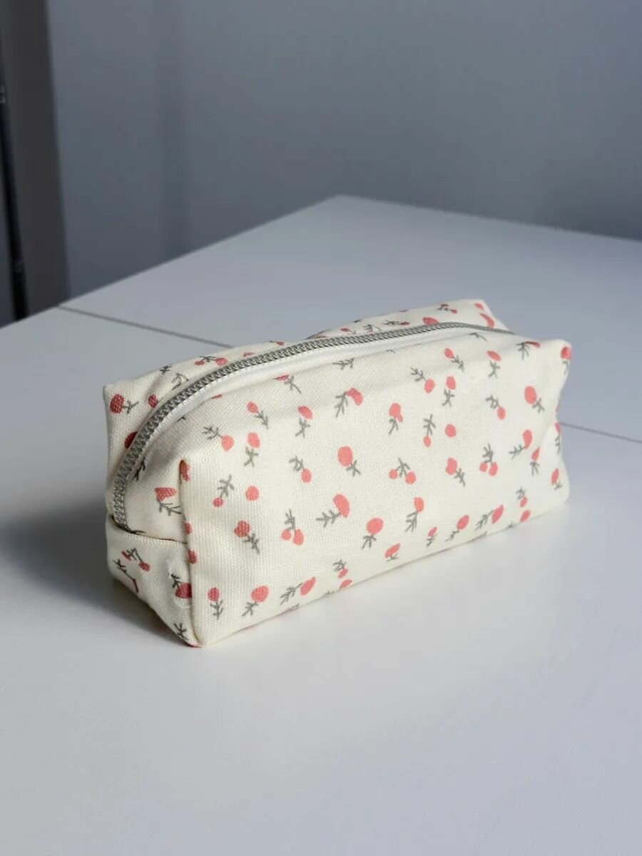 Пенал школьный эстетичный