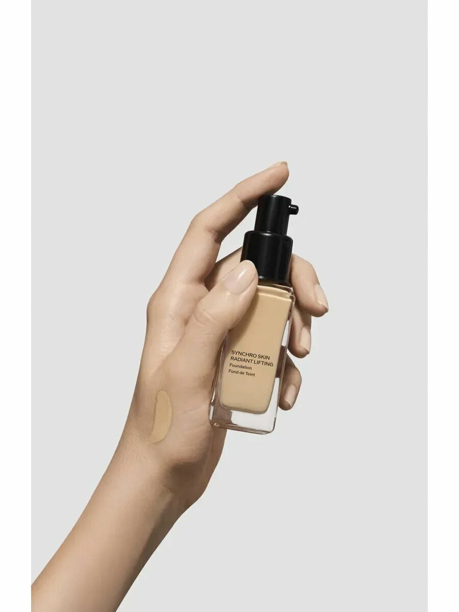 Тональное средство с эффектом сияния и лифтинга Synchro Skin SPF 30, оттенок 130 Opal (30ml) Shiseido