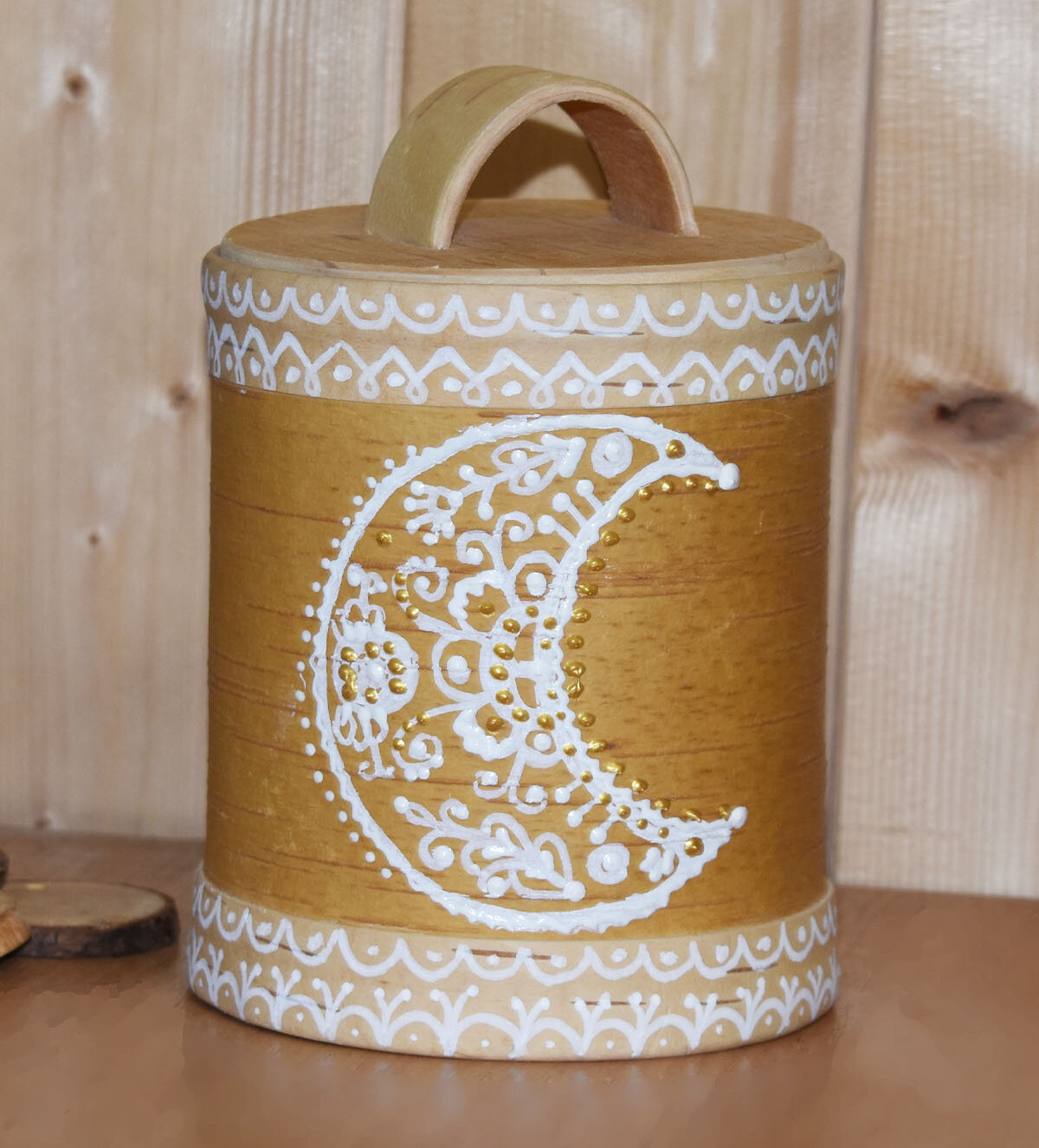 Туес из бересты "Лунница", диаметр 10 см, высота 12см. Авторская работа