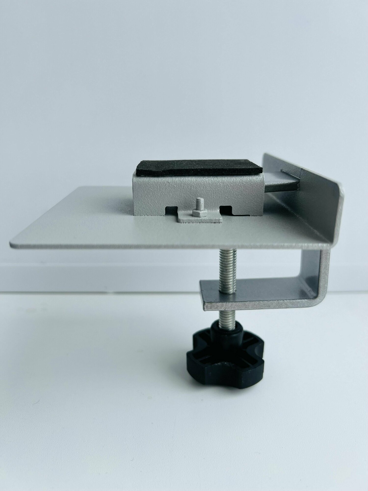 Держатель экрана Эхолота