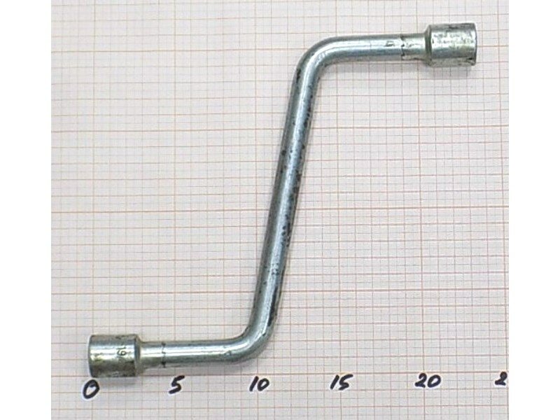 Ключ 19 мм торцевой трещоточный СССР