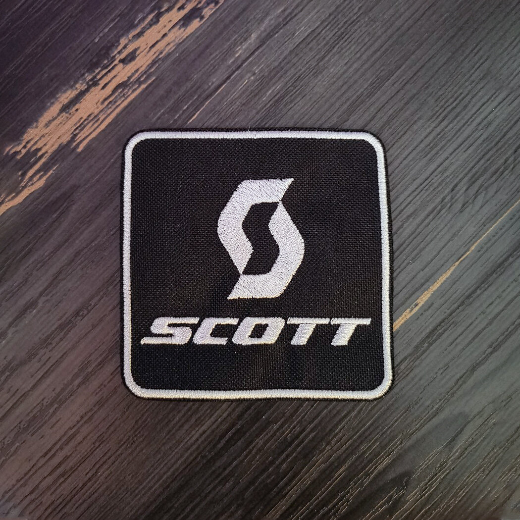 Нашивка SCOTT белая